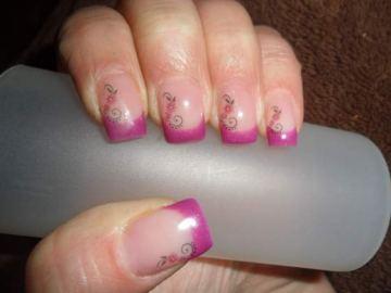 Lila French Gelnägel